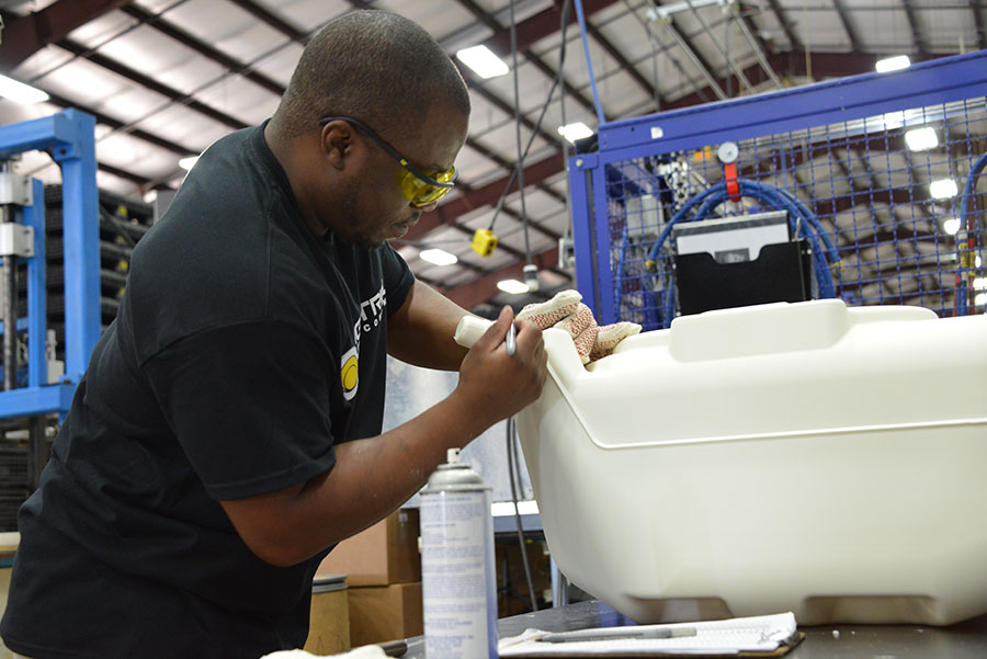 AIP_Assembly_Packaging - Agri-Industrial Plastics